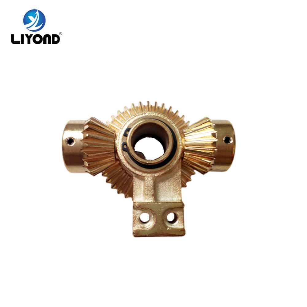 Grounding switch operating mechanism interlock device bevel gear drive